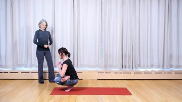 Does the Guru-Student Model Work in Modern Yoga?